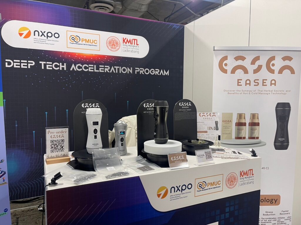 สจล. พานวัตกรอวดไอเดียโชว์ของ 'แบตเตอรี่กราฟีน เป็นมิตรกับสิ่งแวดล้อม , อีเซีย (EASEA) ลูกประคบ ...